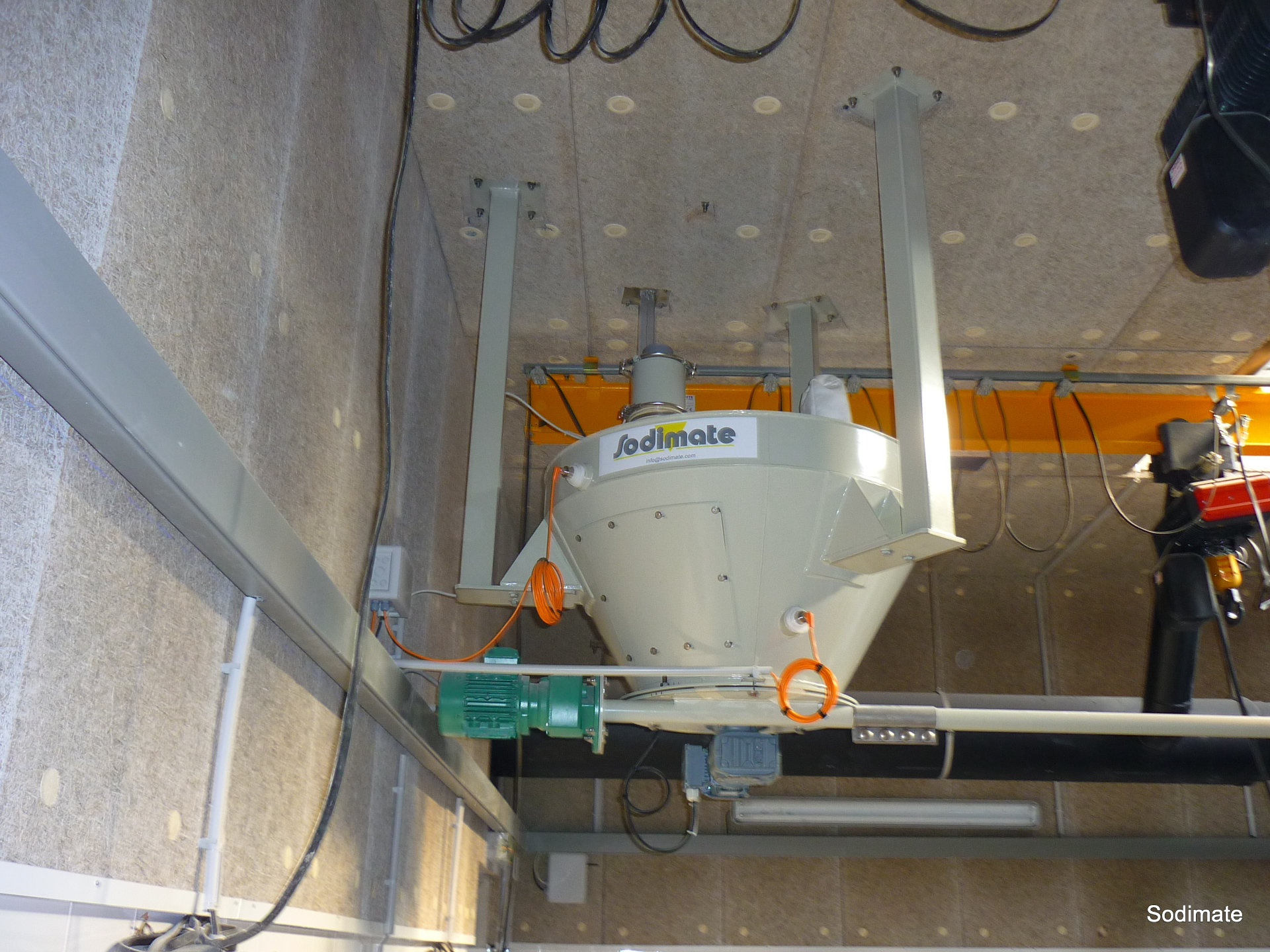 Dosiergerät für Sackeinschüttung, Puffer- oder Wägebehälter